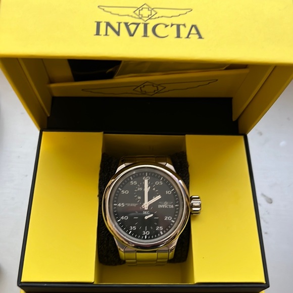 Accessories | Invicta Worn Four Or Five Times Needs A New Battery And ...